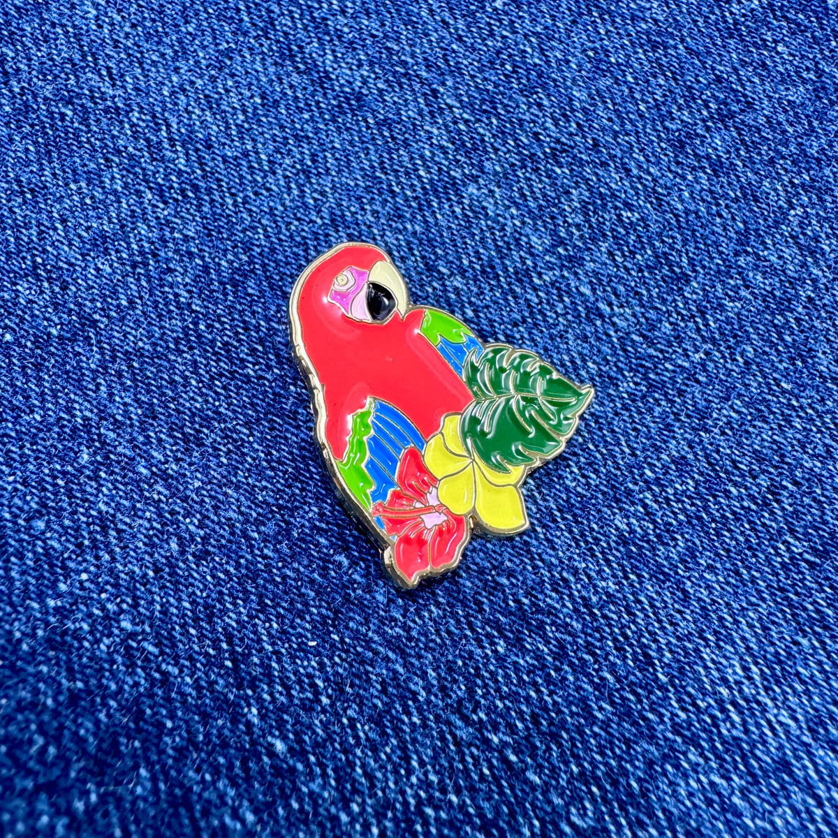 Parrot Lapel pin | Cultures New York